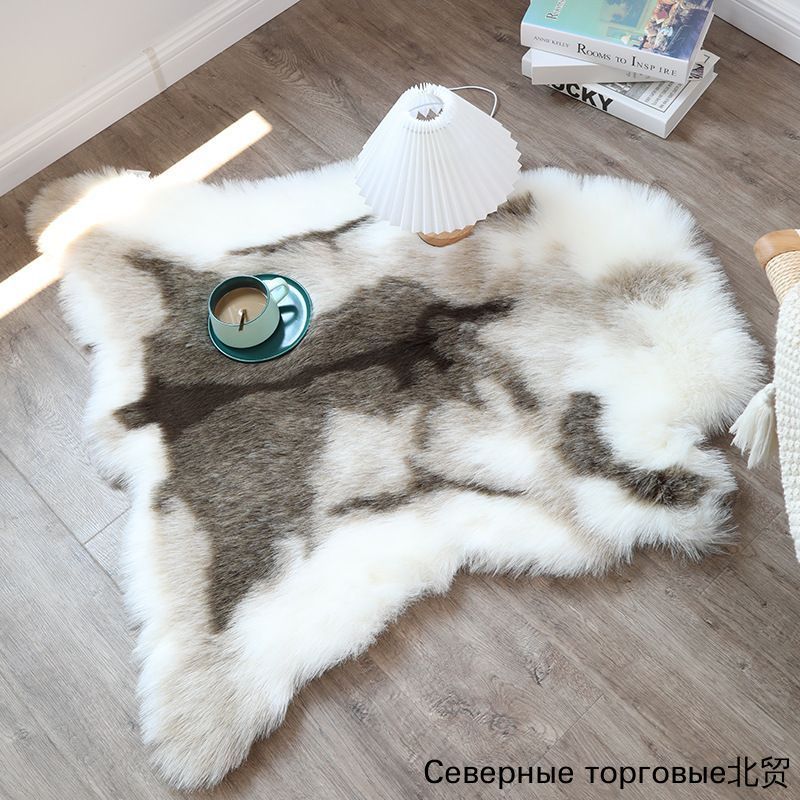 Ковер‑имитация шкуры оленя 110×85 см, искусственный мех, противоскользящая основа из замши