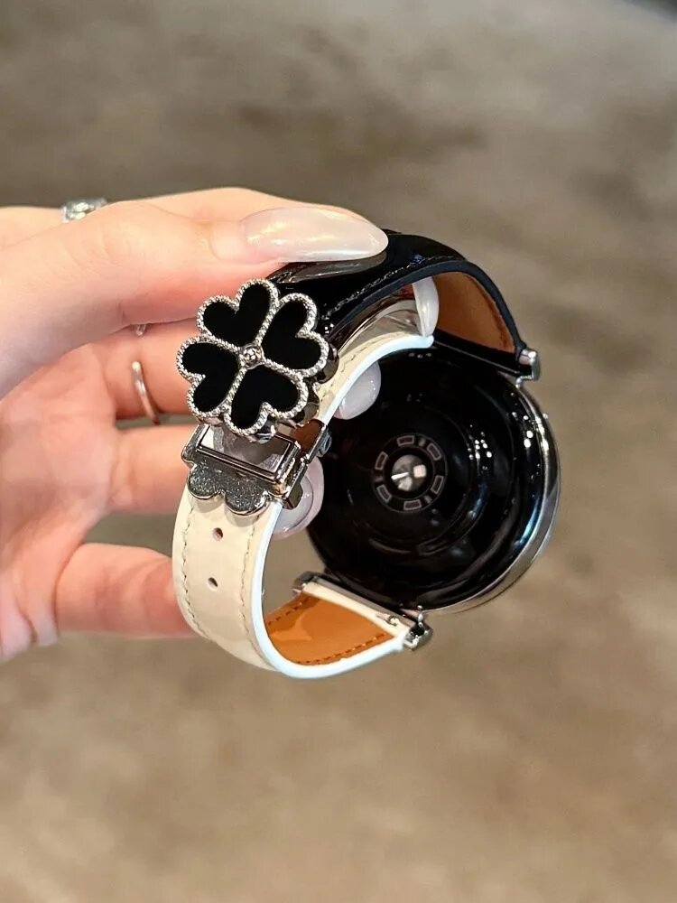 Кожаный ремешок для 18мм смарт-часов Huawei Watch 5/ GT5 pro 42мм, магнитная складная застёжка в форме четырёхлистного клевера, мягкий и удобный/ оригинальный и универсальный