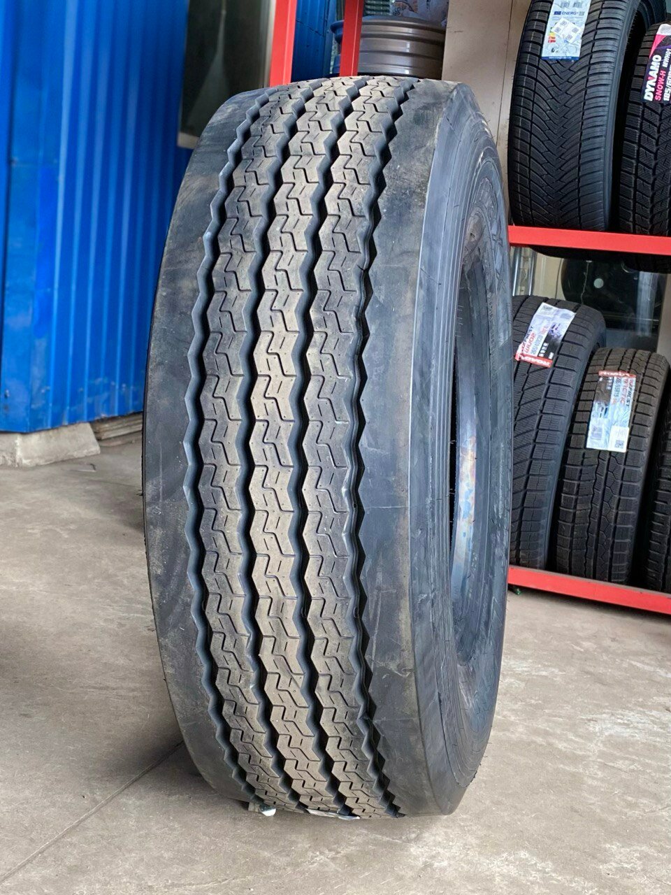 Starmaxx LZ300 385/65R22,5 164K всесезонная шина для грузовых автомобилей