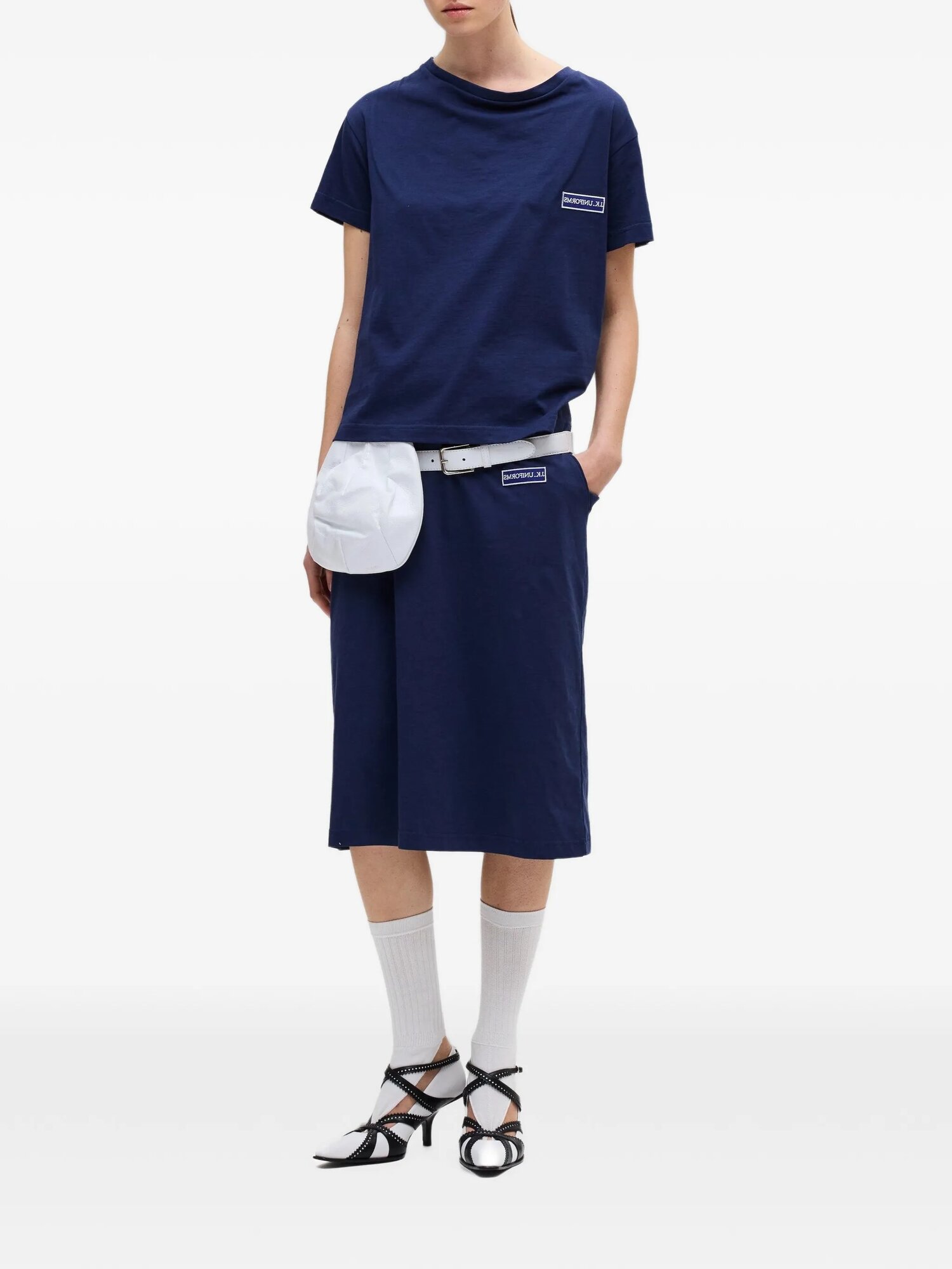 Футболка JULIE KEGELS Pulled-neckline logo-patch T-shirt, размер 42 — фото 1