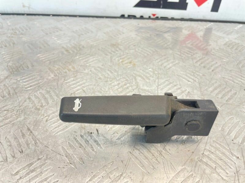 Ручка открывания капота Opel Astra 2011 1178013 P10 A16XER (с пробегом)