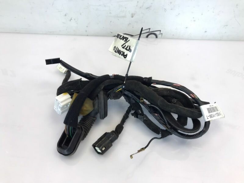Проводка багажника Kia Picanto 2012 918201Y080 TA G4LA (с пробегом)