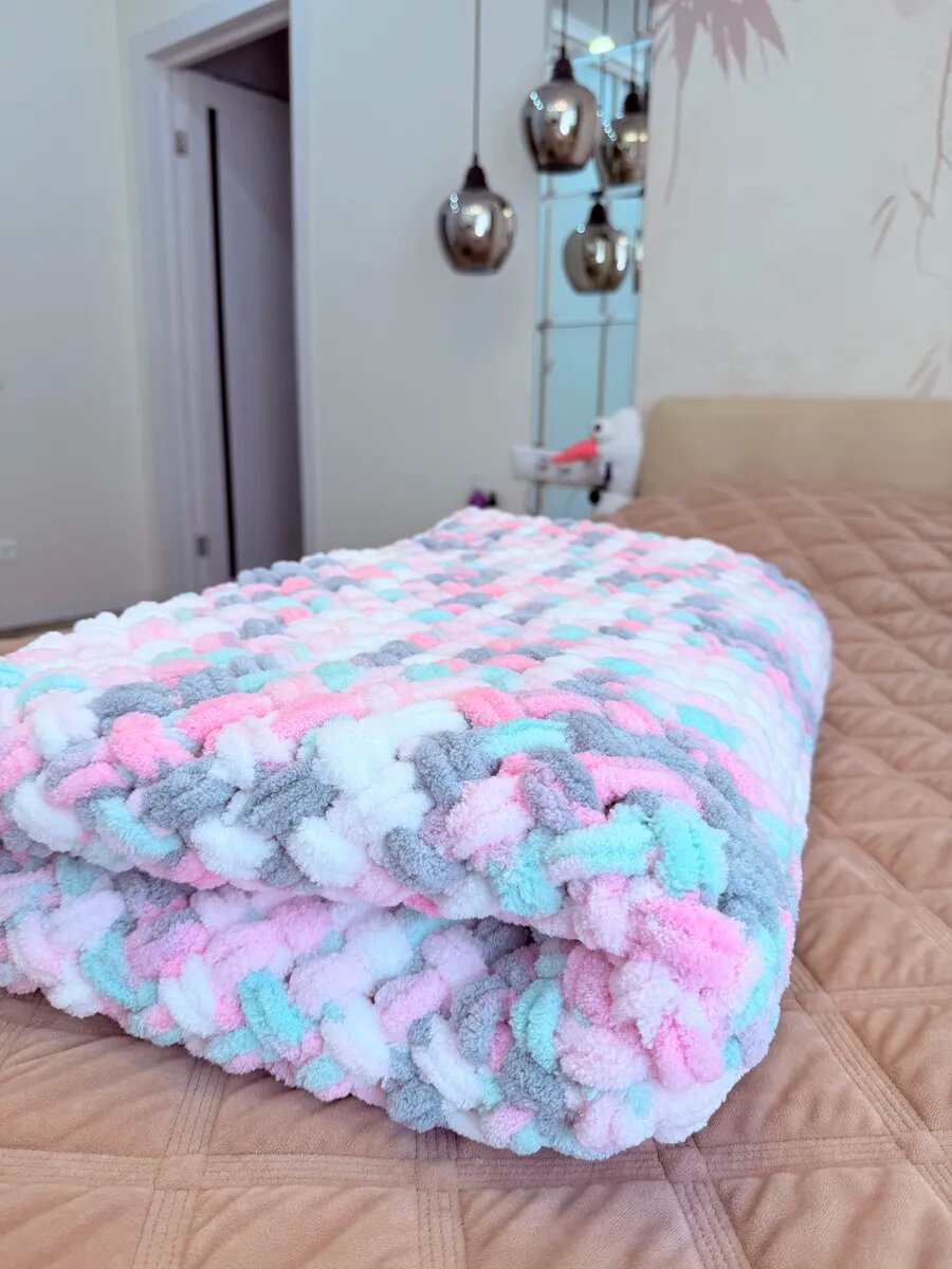 Плед 140 x 160 Ручная работа из Alize Puffy