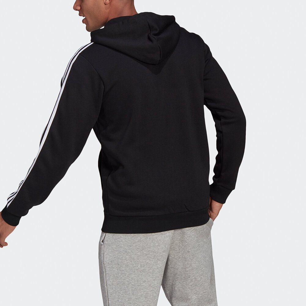 Куртка adidas, размер 2XL — фото 1