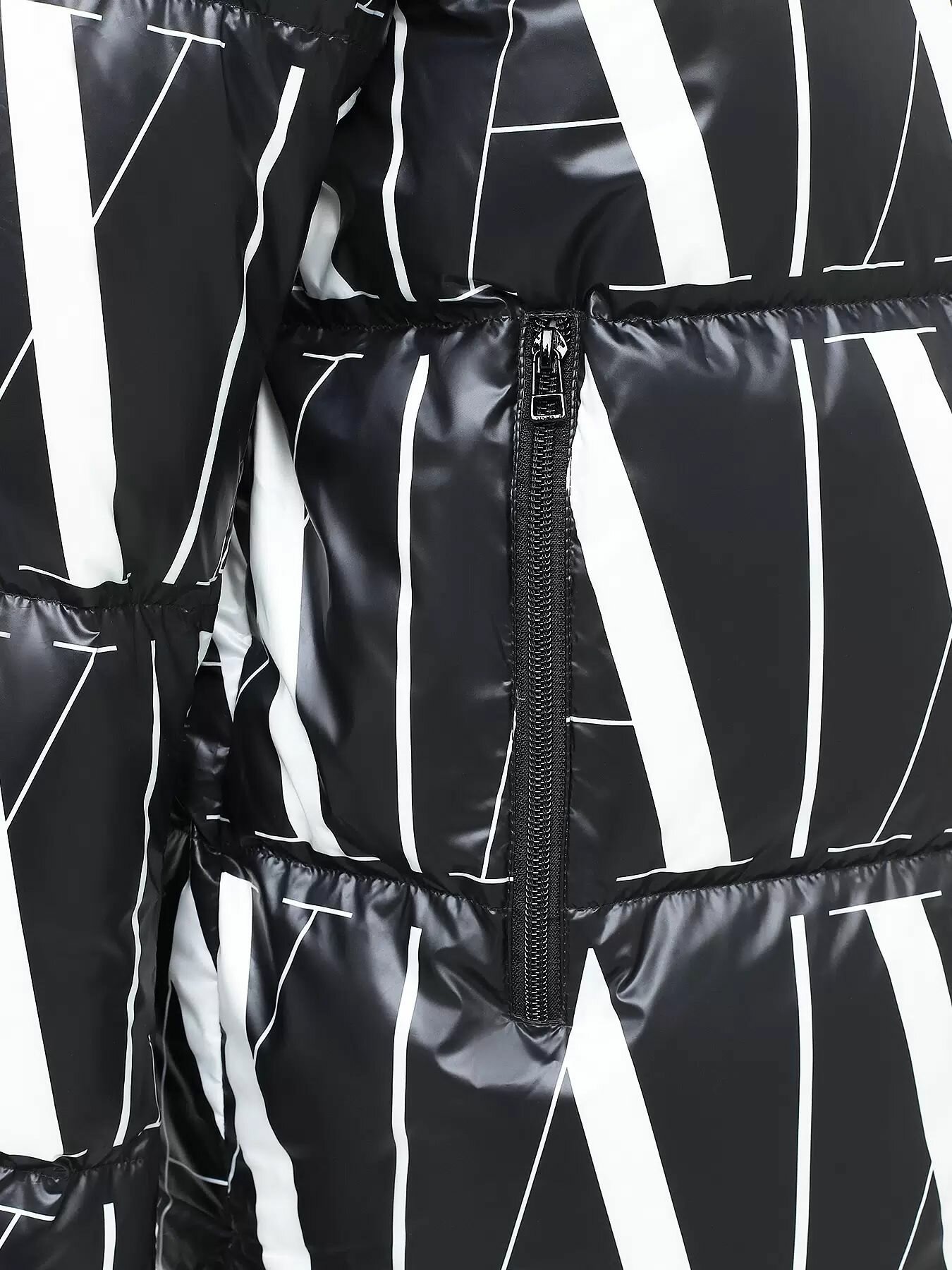 Куртка Armani Exchange Осень-зима 2025, размер L, мультиколор — фото 1