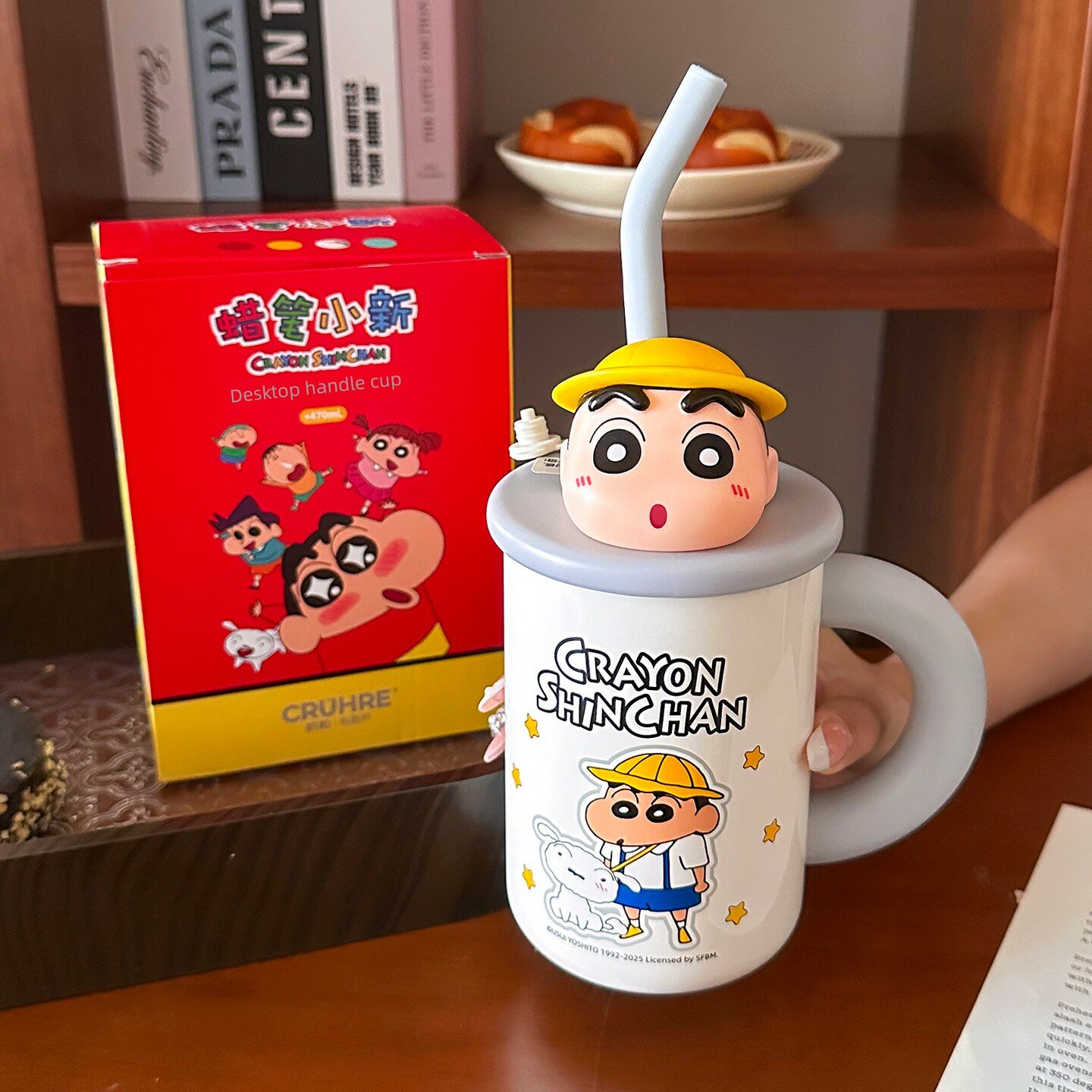 Серая термокружка Crayon Shin-chan с трубочкой, 470 мл, герметичная, удобная для офиса, школы и дома