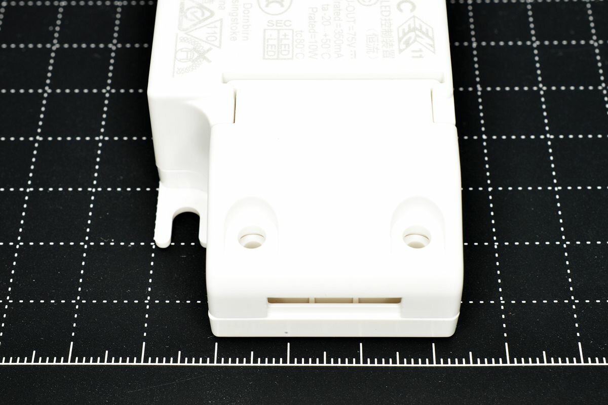 Блоки питания TRIDONIC LC 10/350/29 FIXC SR SNC2 импульсный LED 10Вт 17-29ВDC 350мА 198-264ВAC 1 шт