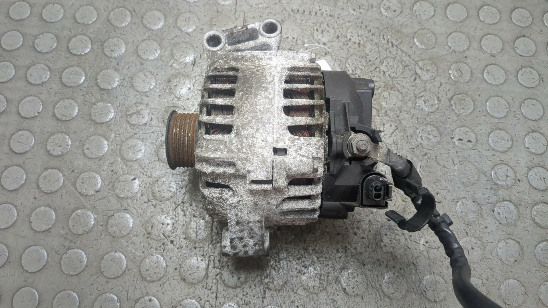 Генератор Ford Focus 3 Б/У