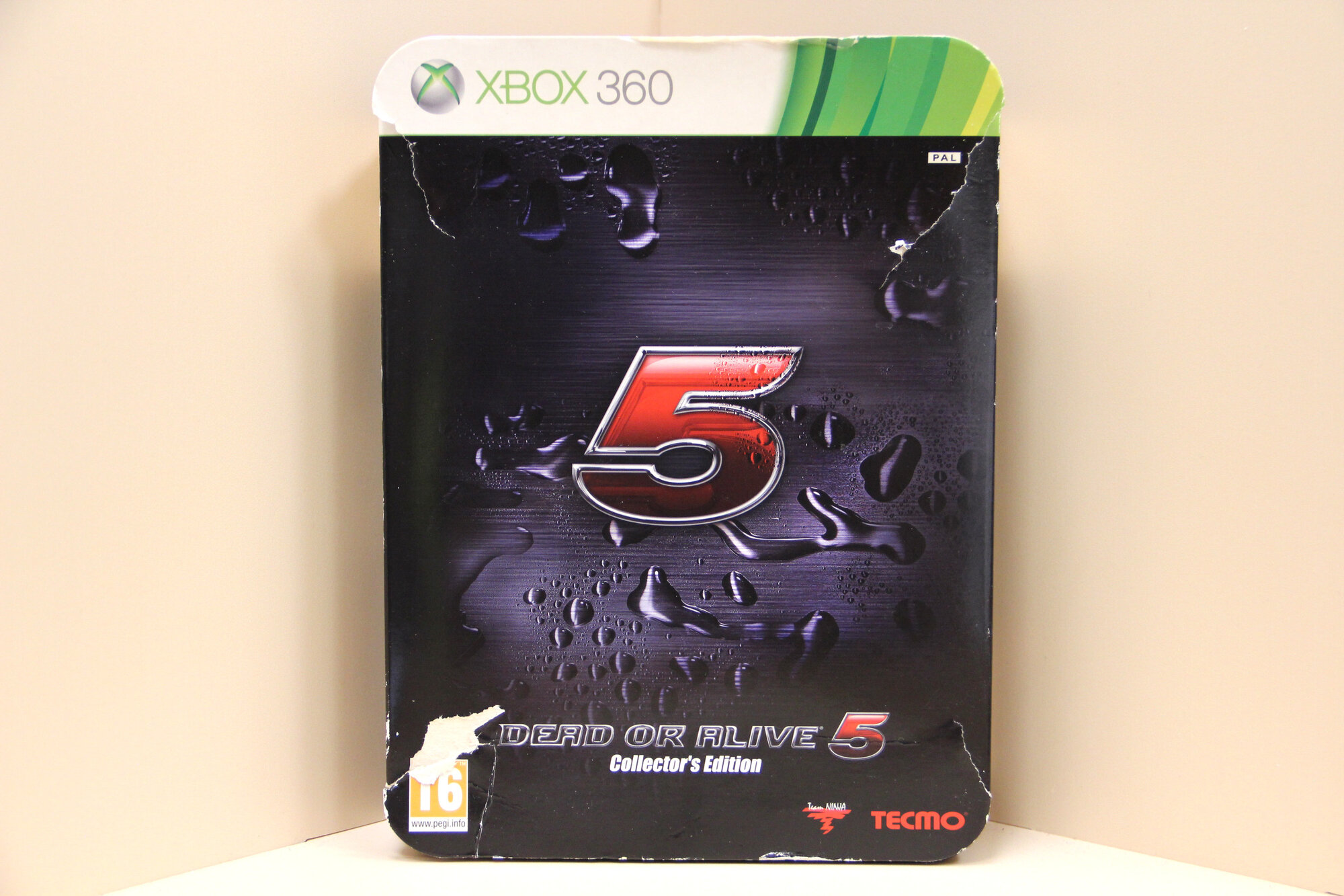 Dead or Alive 5 Collector's Edition (Xbox 360)