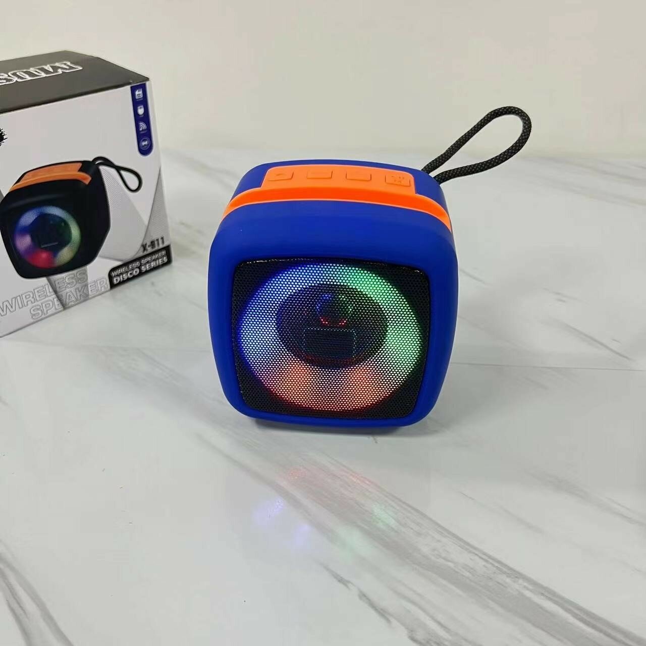 Портативный беспроводной динамик с бас-усилением и RGB-подсветкой, X911 синий, встроенная батарея
