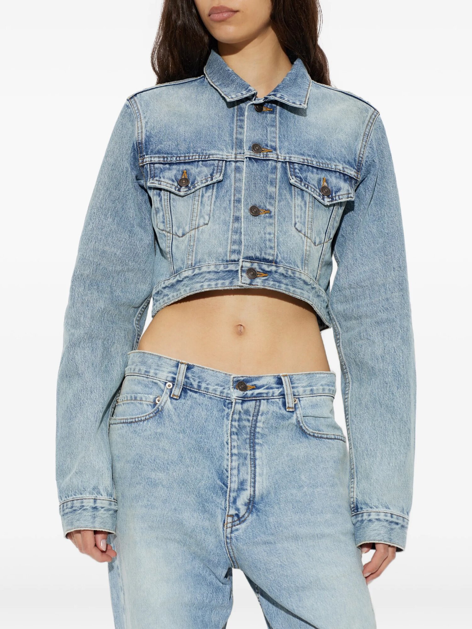 Куртка BALENCIAGA Cropped distressed denim jacket, размер 36 — фото 1