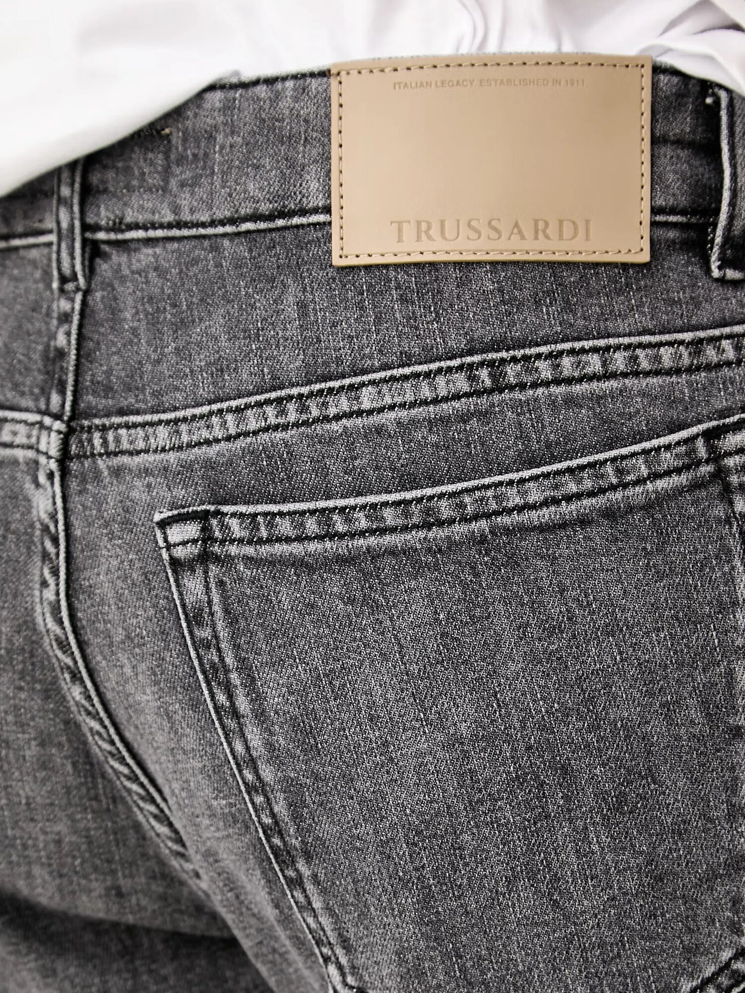 Джинсы TRUSSARDI Straight-leg jeans, размер 32 — фото 1