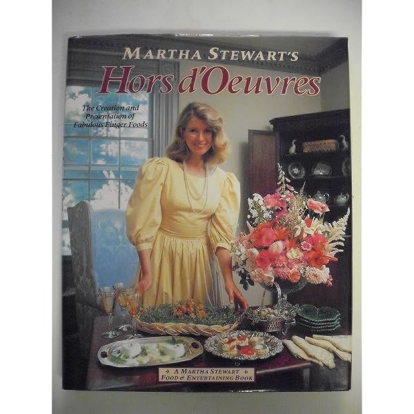 Martha Stewart's Hors D'oeuvres: The Creation and Presentation of Fabulous Finger Food，Reprinted paperback book