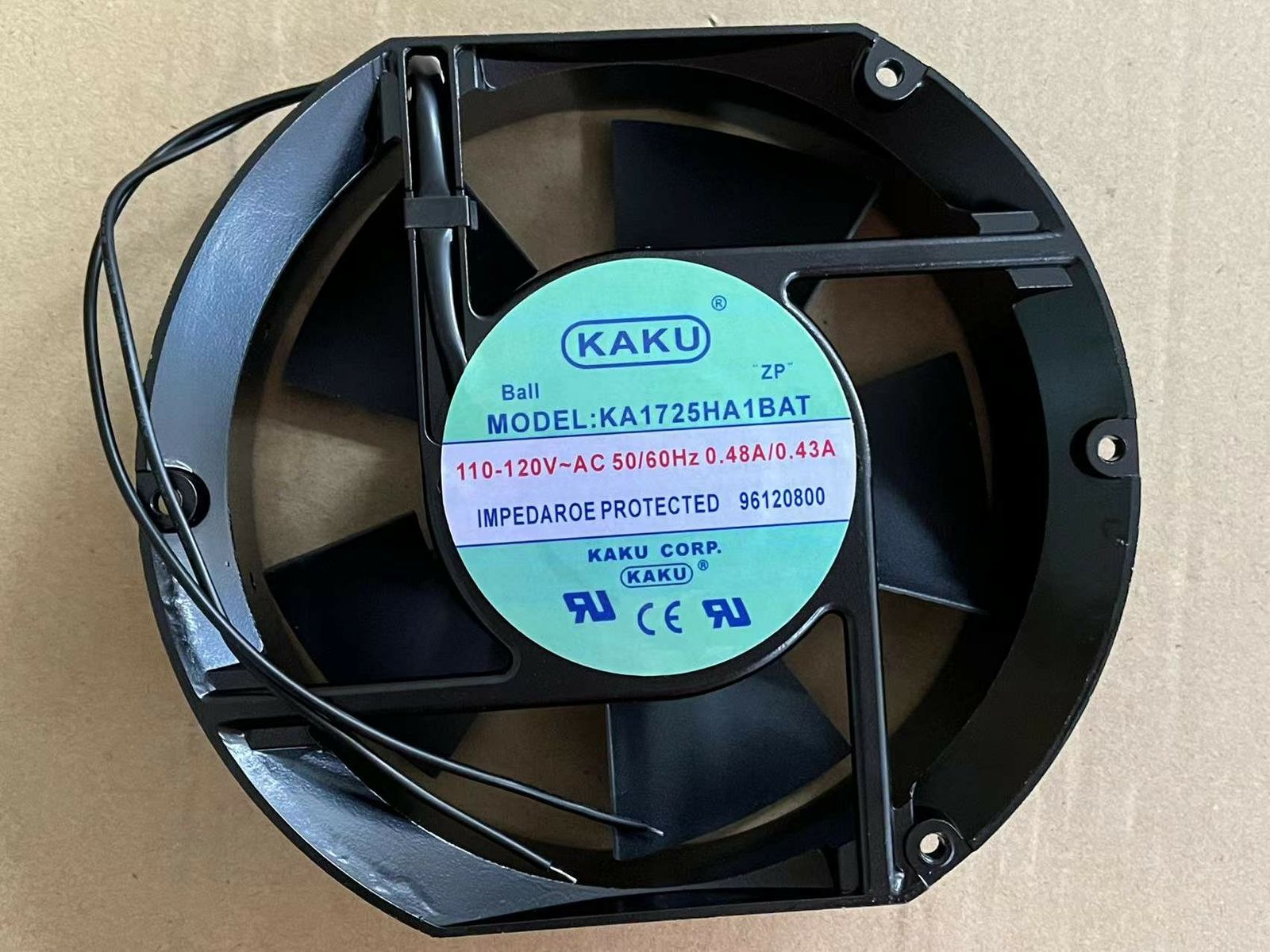 KAKU KA1725HA1BAT 110V-120AC 50 / 60 Гц 172x150x50mm 194 / 218CFM Вентилятор -