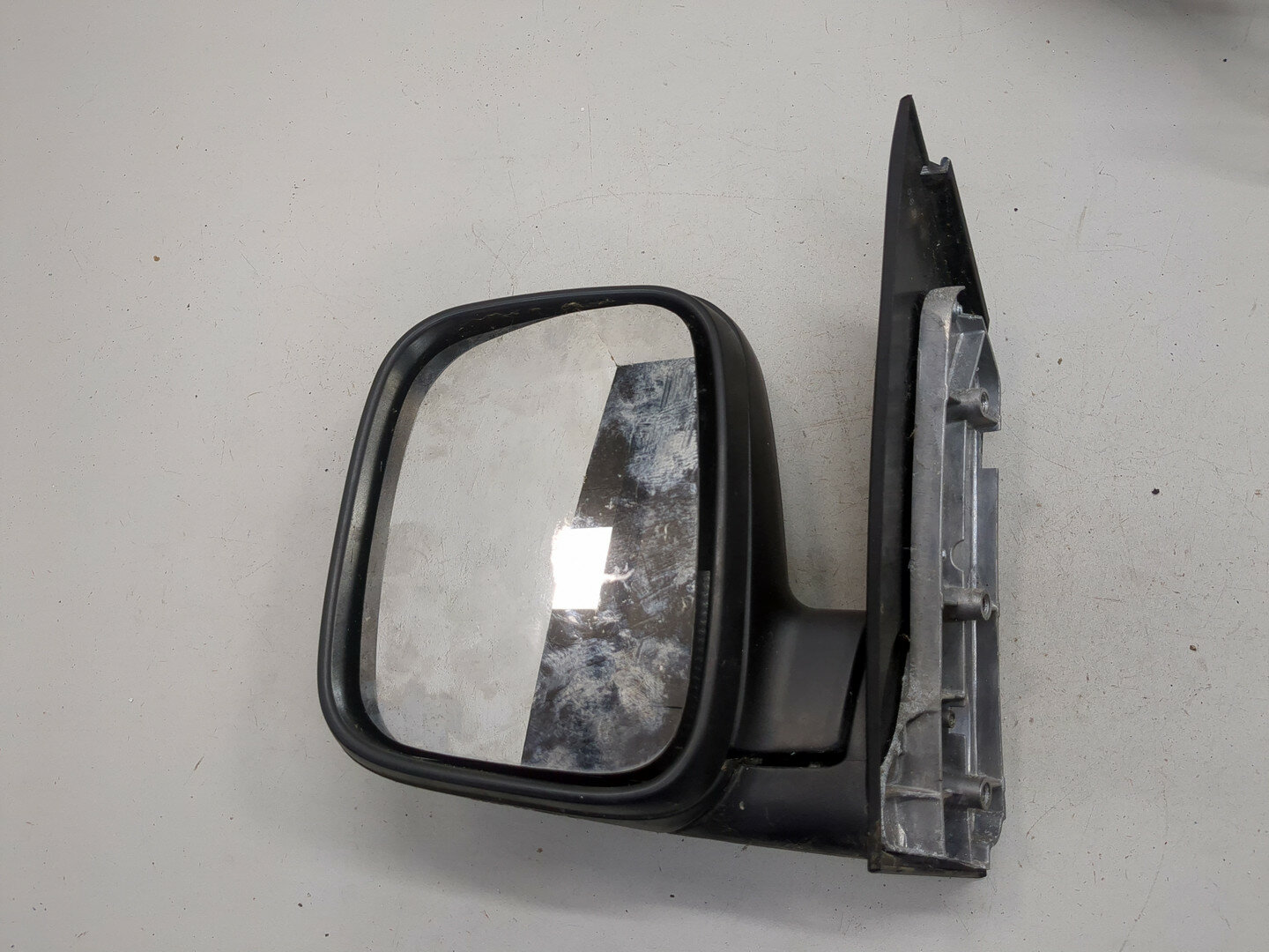Зеркало боковое левое Volkswagen Caddy Б/У