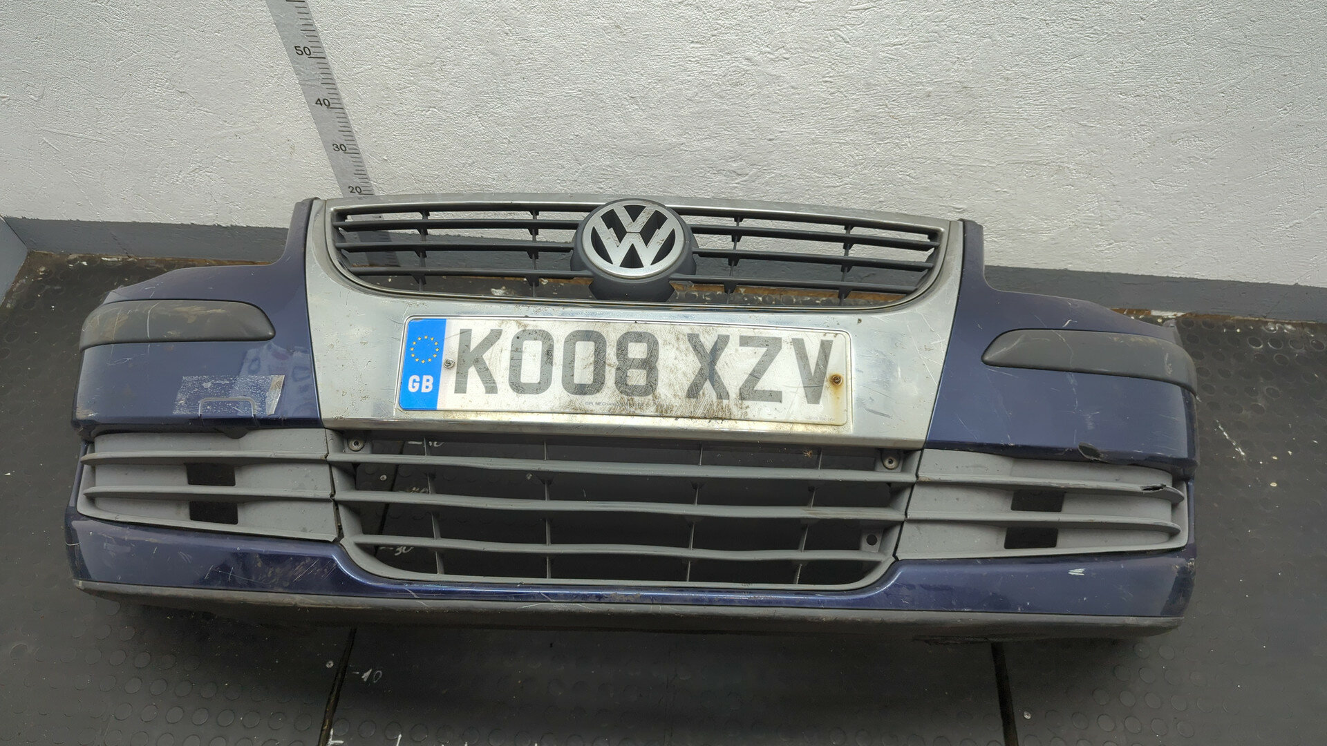 Бампер передний Volkswagen Touran Б/У