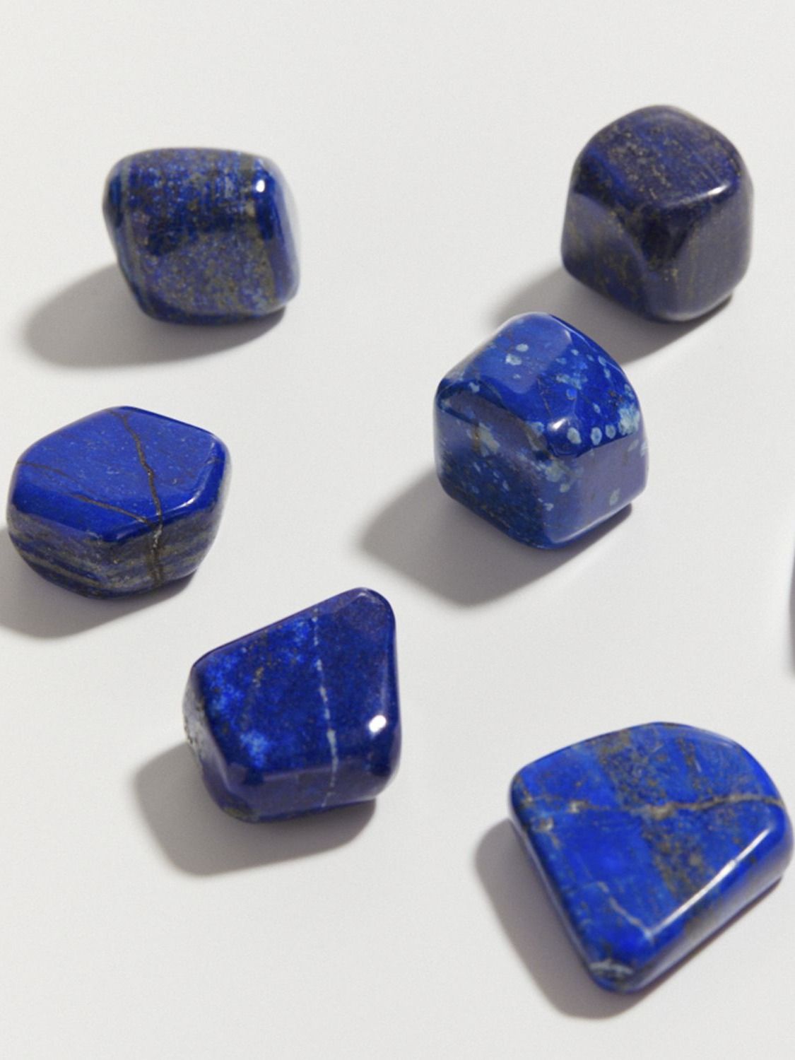 Натуральный камень QUARZ Лапис Лазурит галтовка (2,5-4 см), 1 шт.