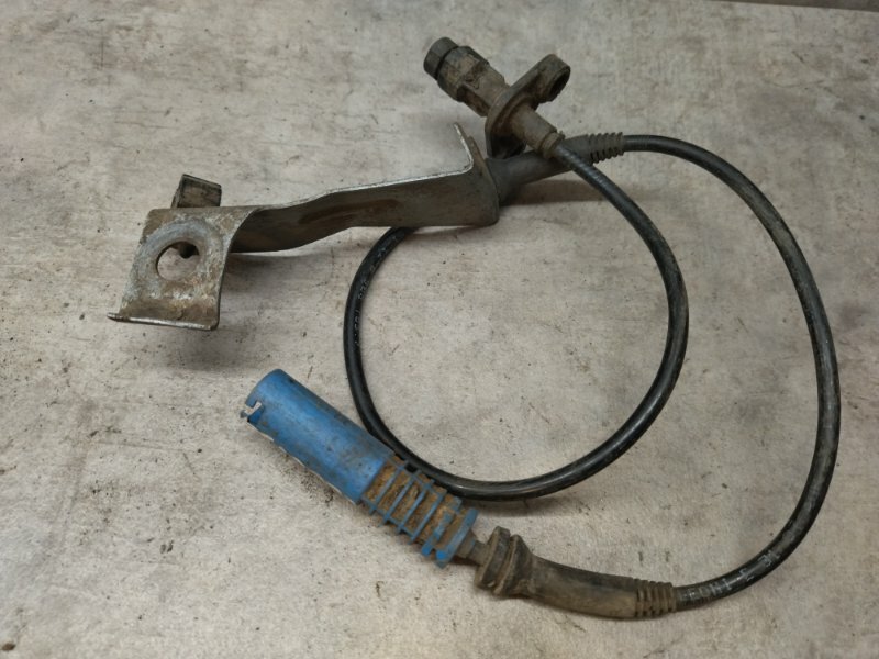 Датчик ABS передний BMW 5 E39 34526756375
