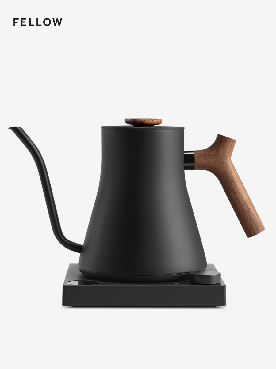 Электрический чайник Fellow Stagg EKG Pro Matte Black 0,9 л, деревянная ручка