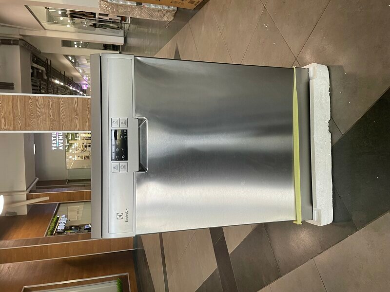 Electrolux ESF9552LOX, ресейл