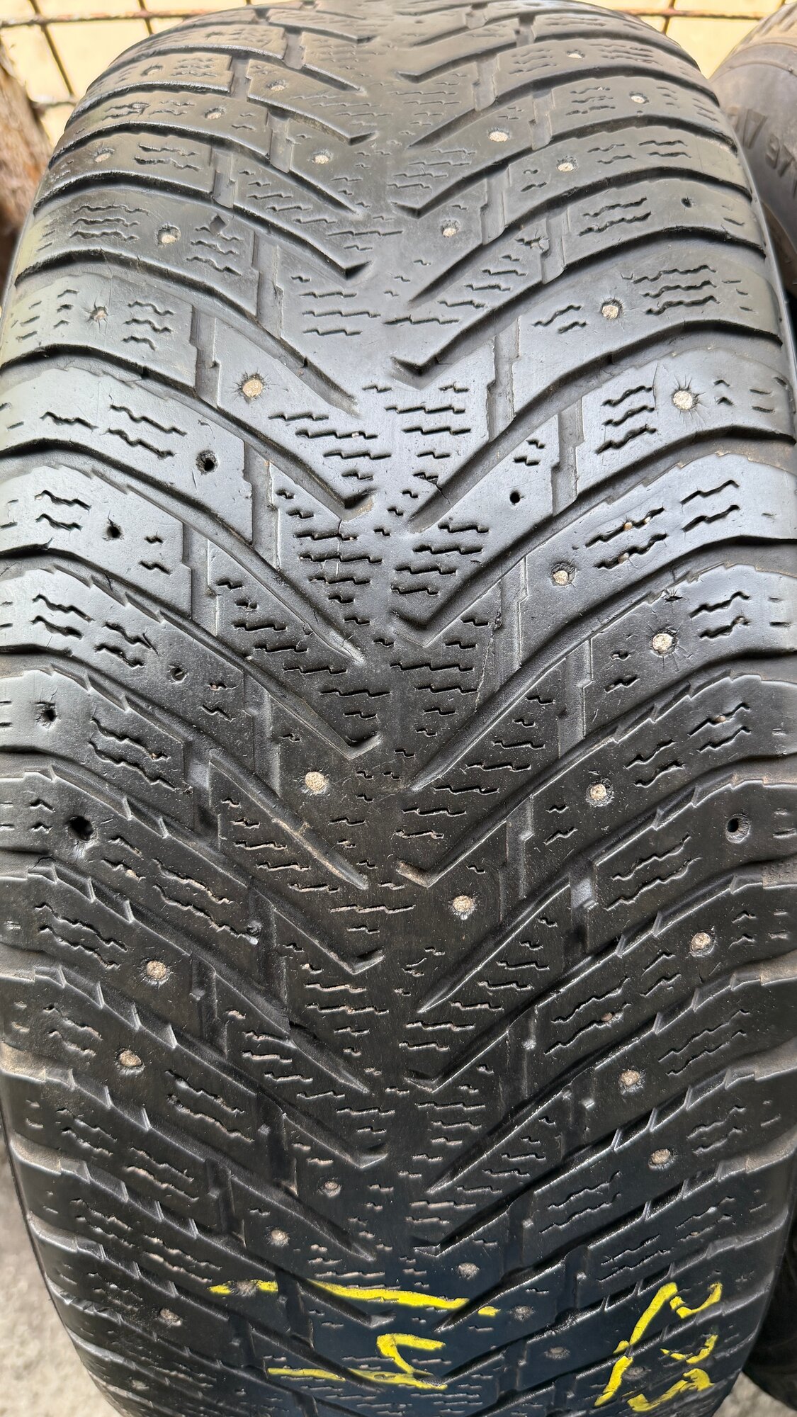 Nokian Tyres Hakkapeliitta 8 225/55 17