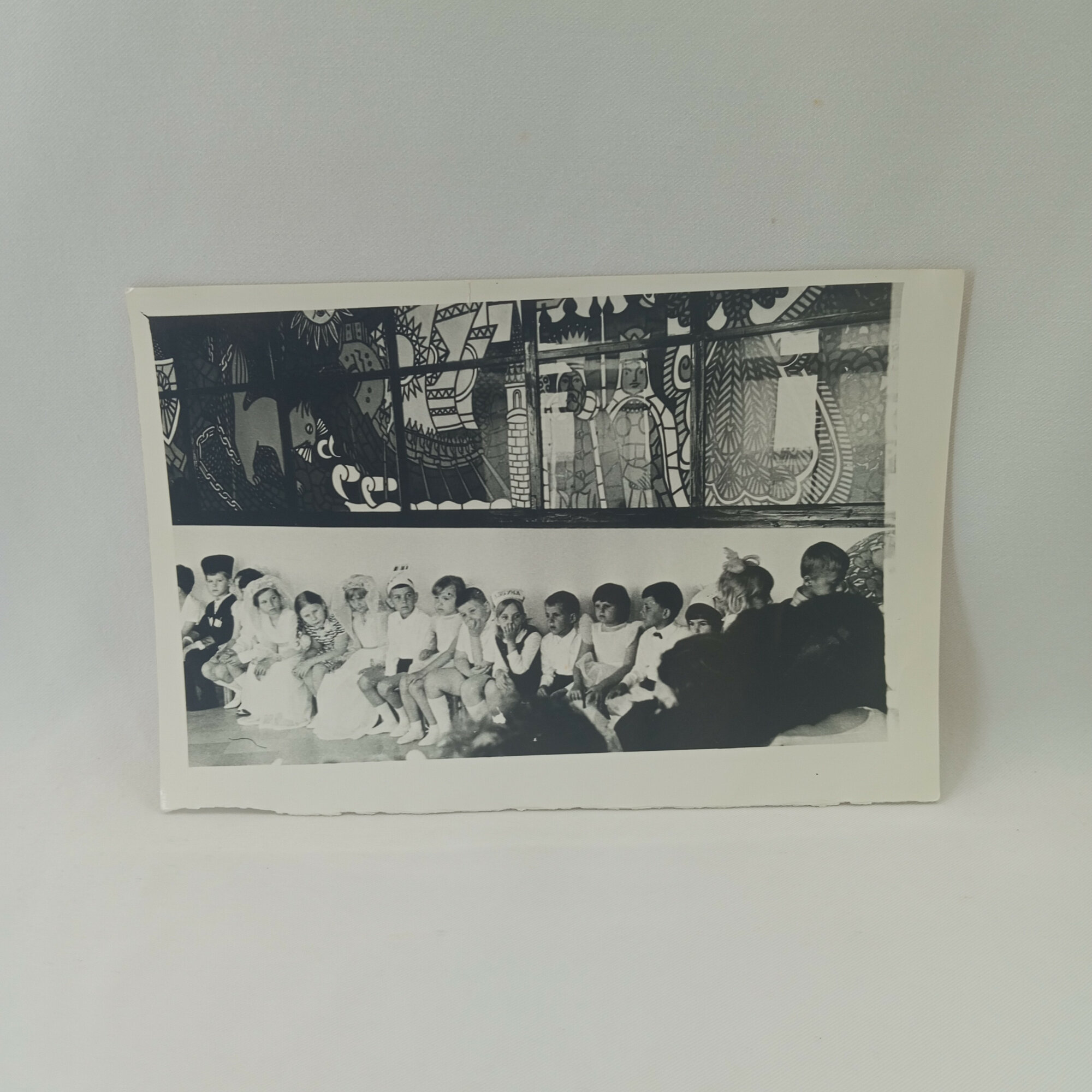 Фотография винтажная, СССР. Черно белый снимок детского праздника, бумажный фотоотпечаток