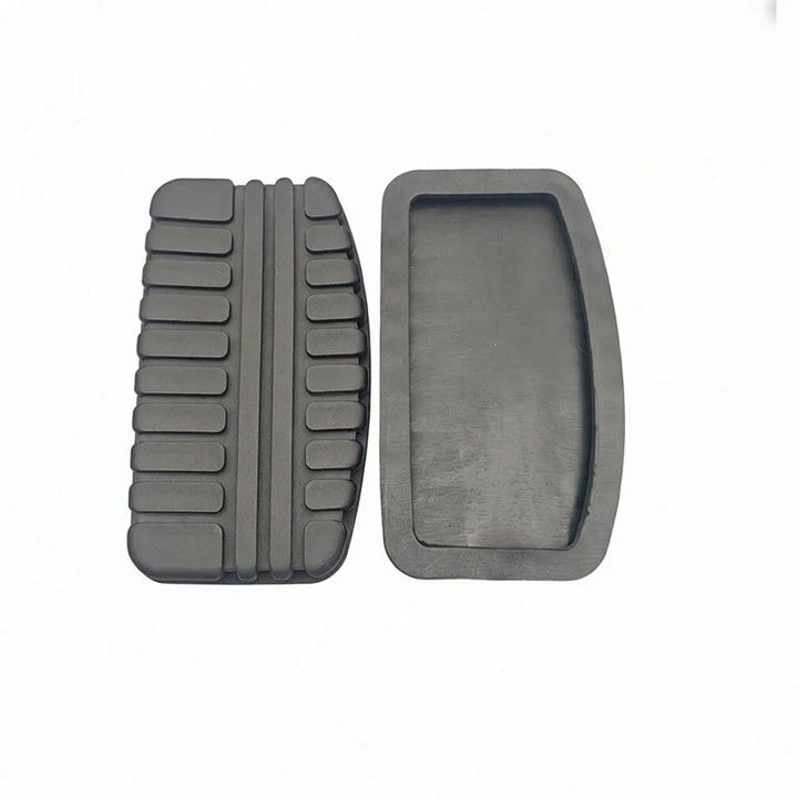 Накладка педали тормоза MR334969 для Mitsubishi Lancer, Pajero, Montero