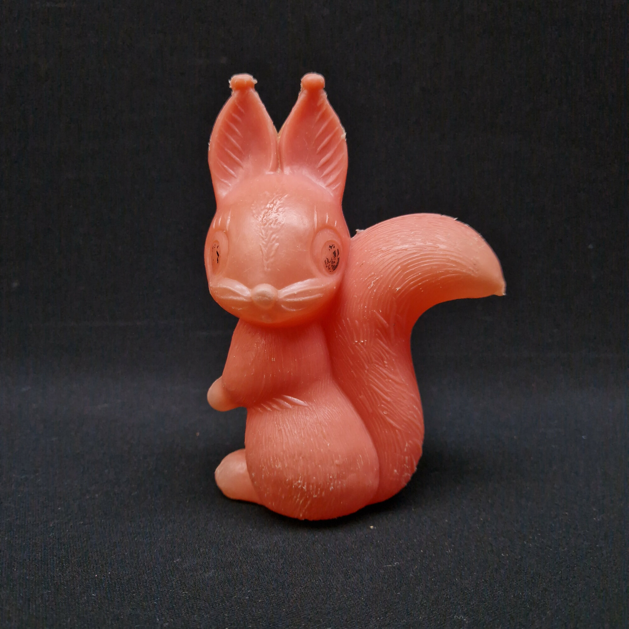 Игрушка винтажная, СССР. Фигурка белки, пластик