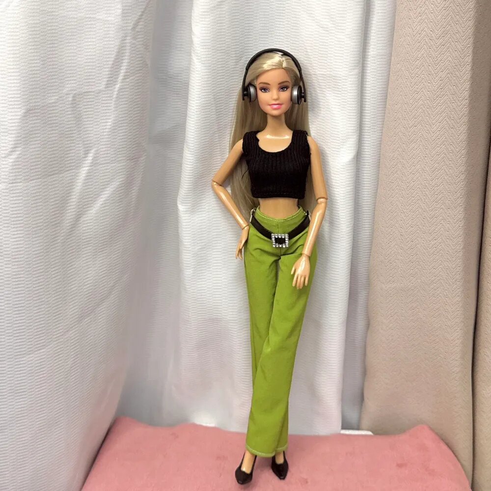 Кукла Barbie 30см 1:6 с одеждой и аксессуарами