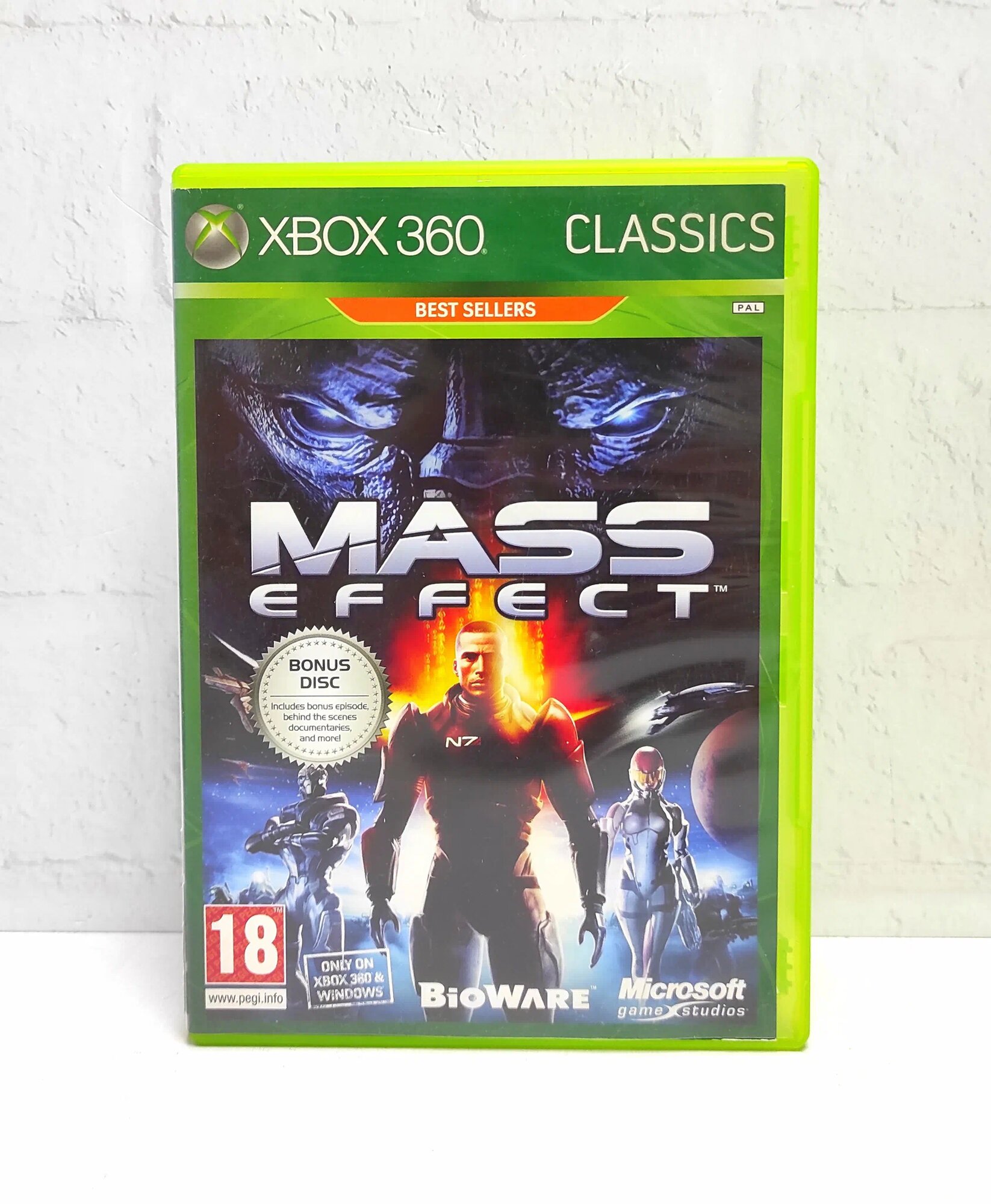 Mass Effect Английский язык Видеоигра на диске Xbox 360. Товар уцененный