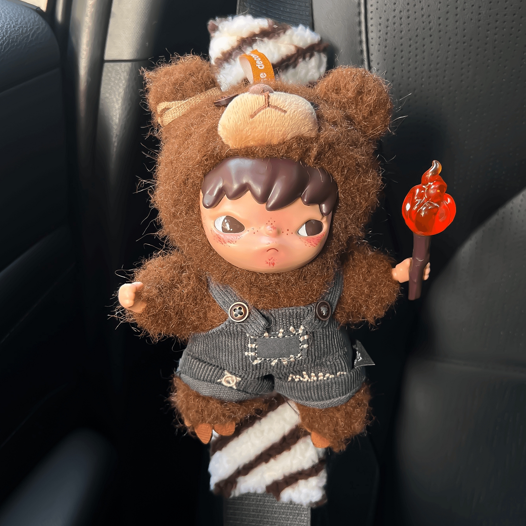 Мягкий защитный плечевой ремень Small Wild Bear Hirono для авто с бежевым узором, одиночный комплект