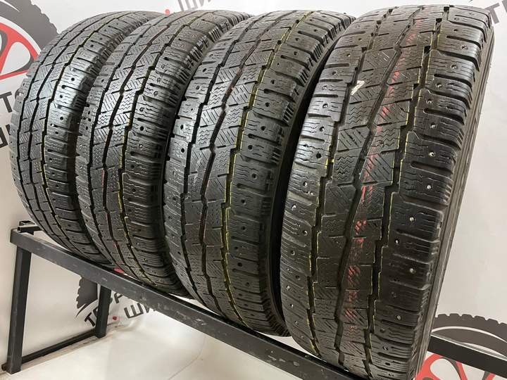 Комплект (4 шт) зимних БУ шин шипованные Michelin Agilis X-Ice North 215/65 R16 50% износ