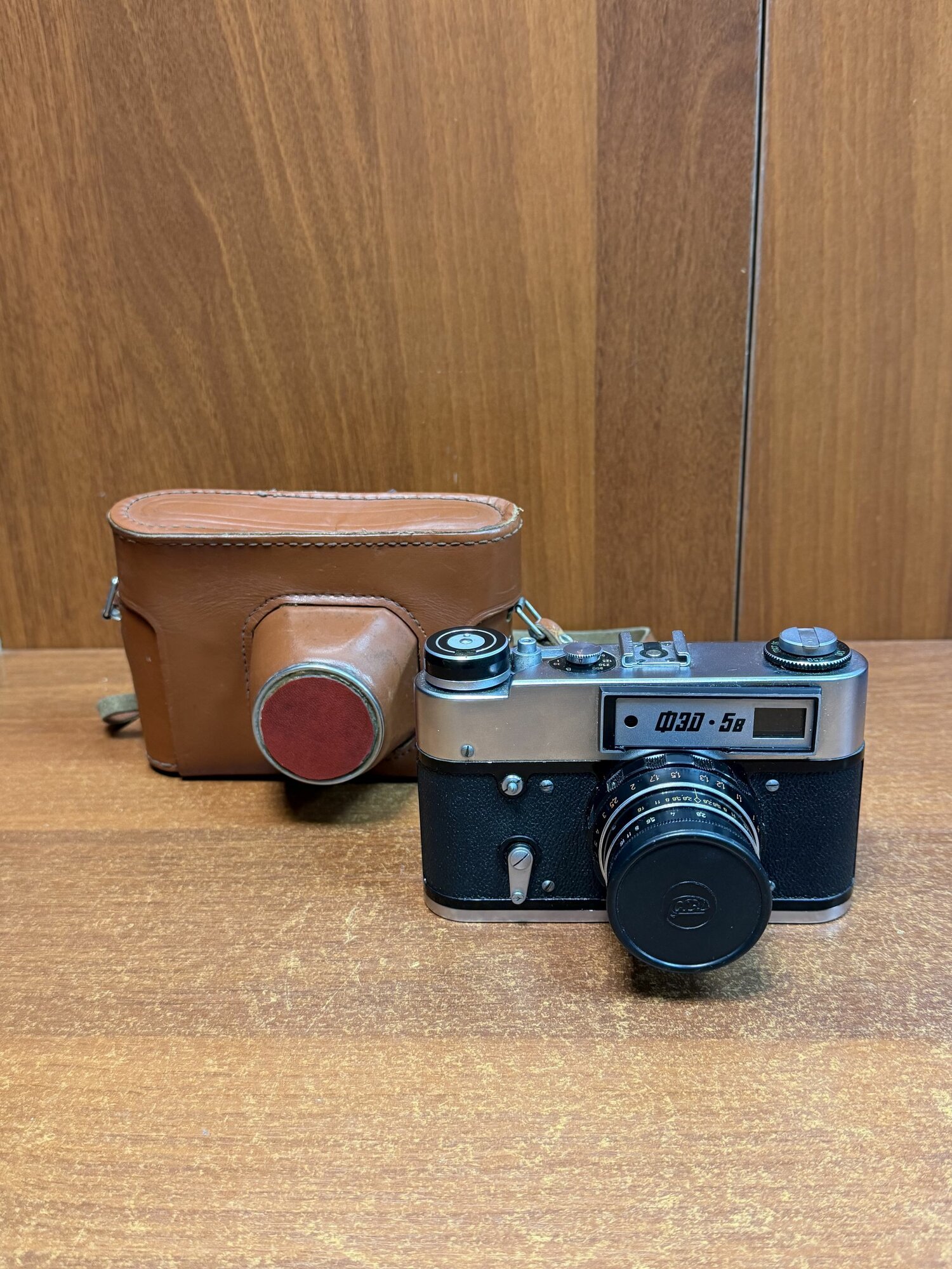 Фотоаппарат ФЭД-5В с объективом Индустар-61, Л/Д СССР с чехлом Рабочий! Винтаж!
