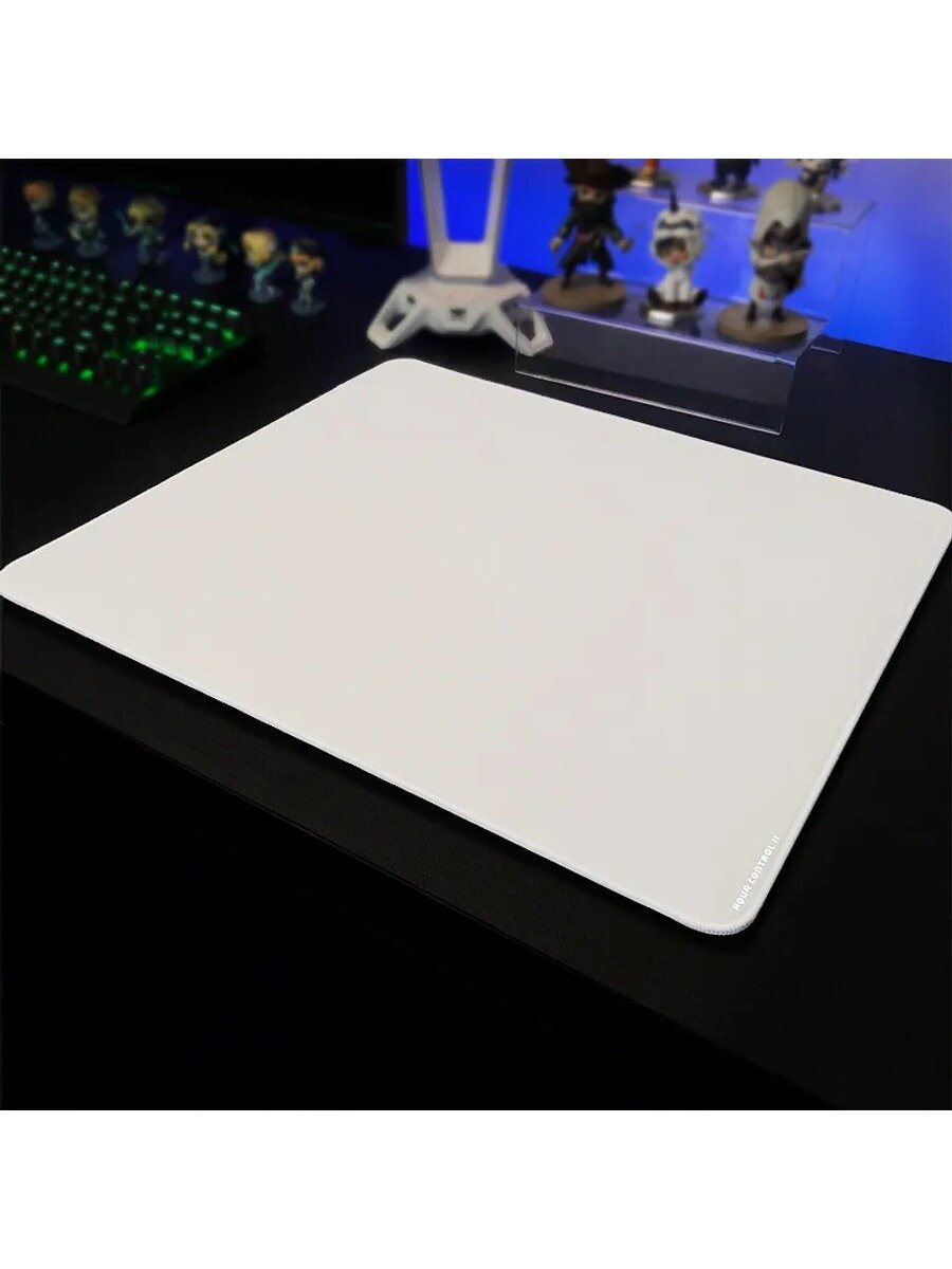 Коврик для мыши X-raypad Aqua Control II белый 500x500x4 мм, ткань, нескользящее основание