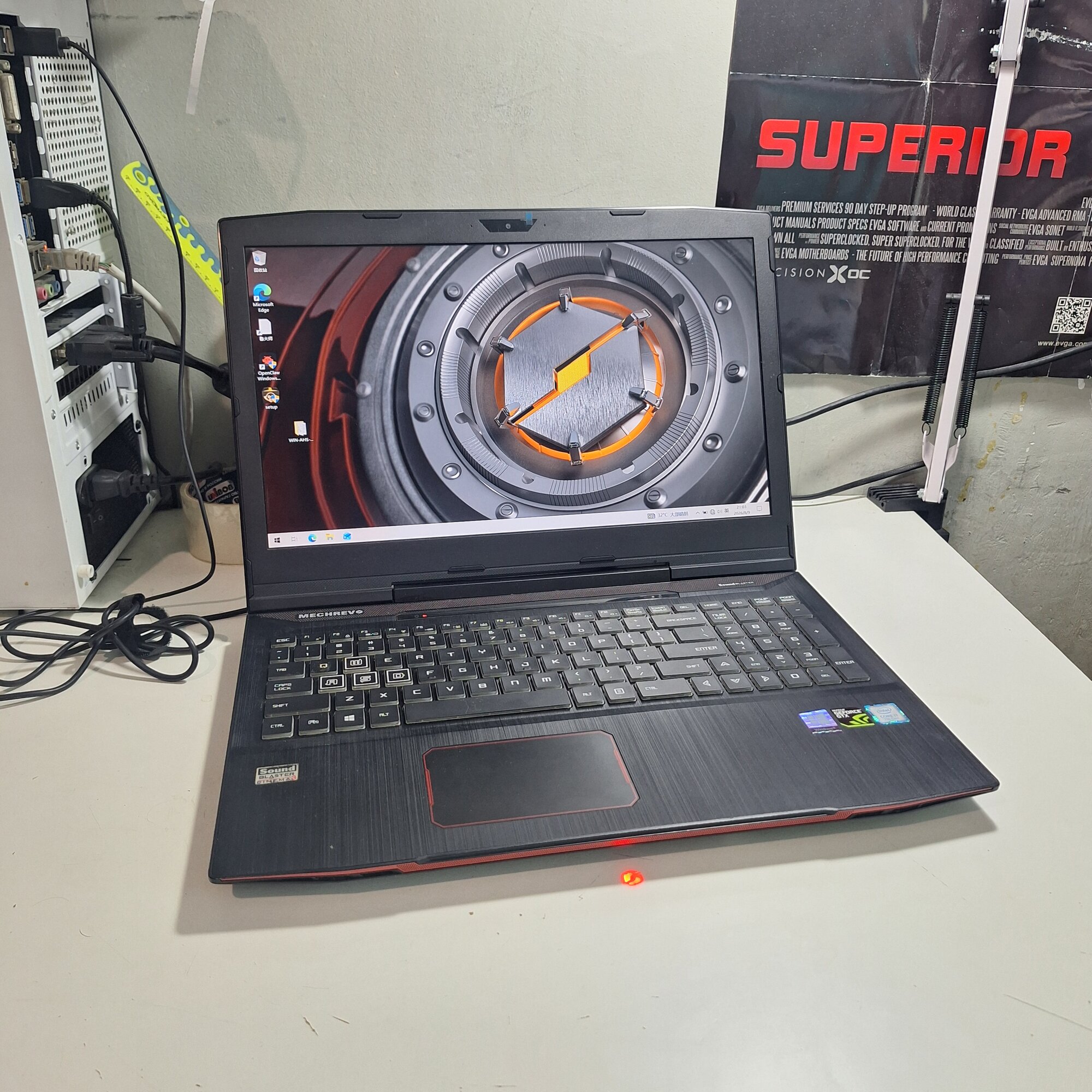 Игровой ноутбук Mechrevo GTX 1050ti 4gb, I7-7700HQ, 8gb, SSD 128GB. HDD 1Tb 15.6" FullHD