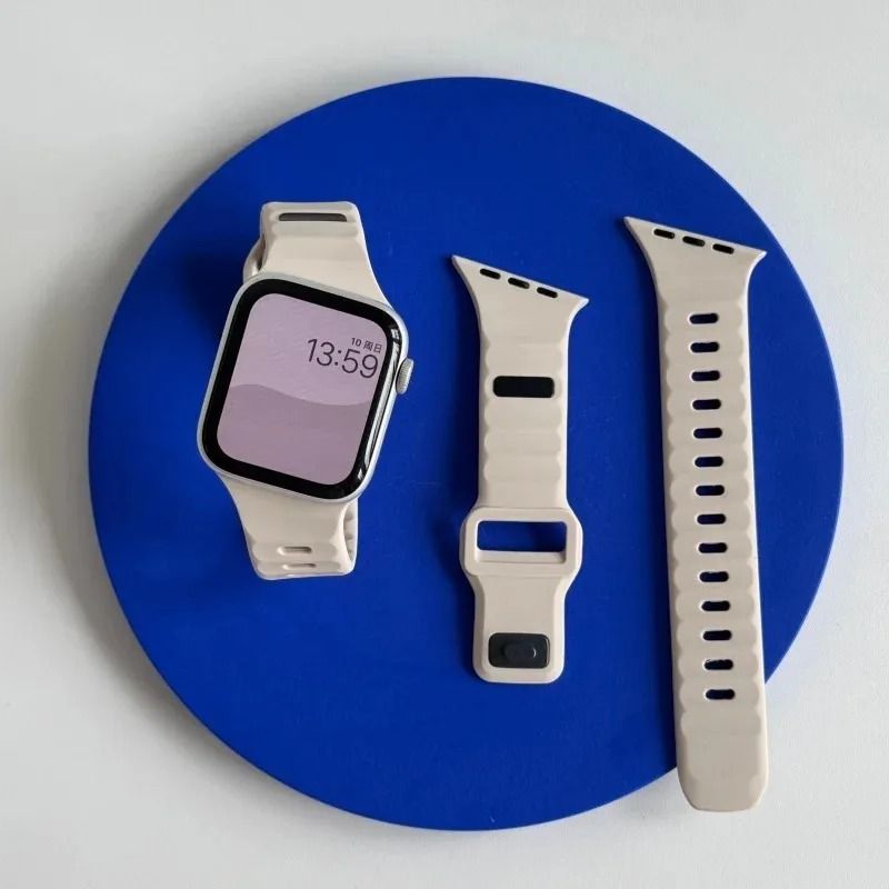 Силиконовый ремешок для Apple Watch Series 10-11 46мм/ Series 1-9, SE, Ultra 1 и 2, 42мм, 44мм, 45мм, 49мм/ SE 3 44мм, выполнен в индивидуальном дизайне со скошенными гранями, несколько цветов.