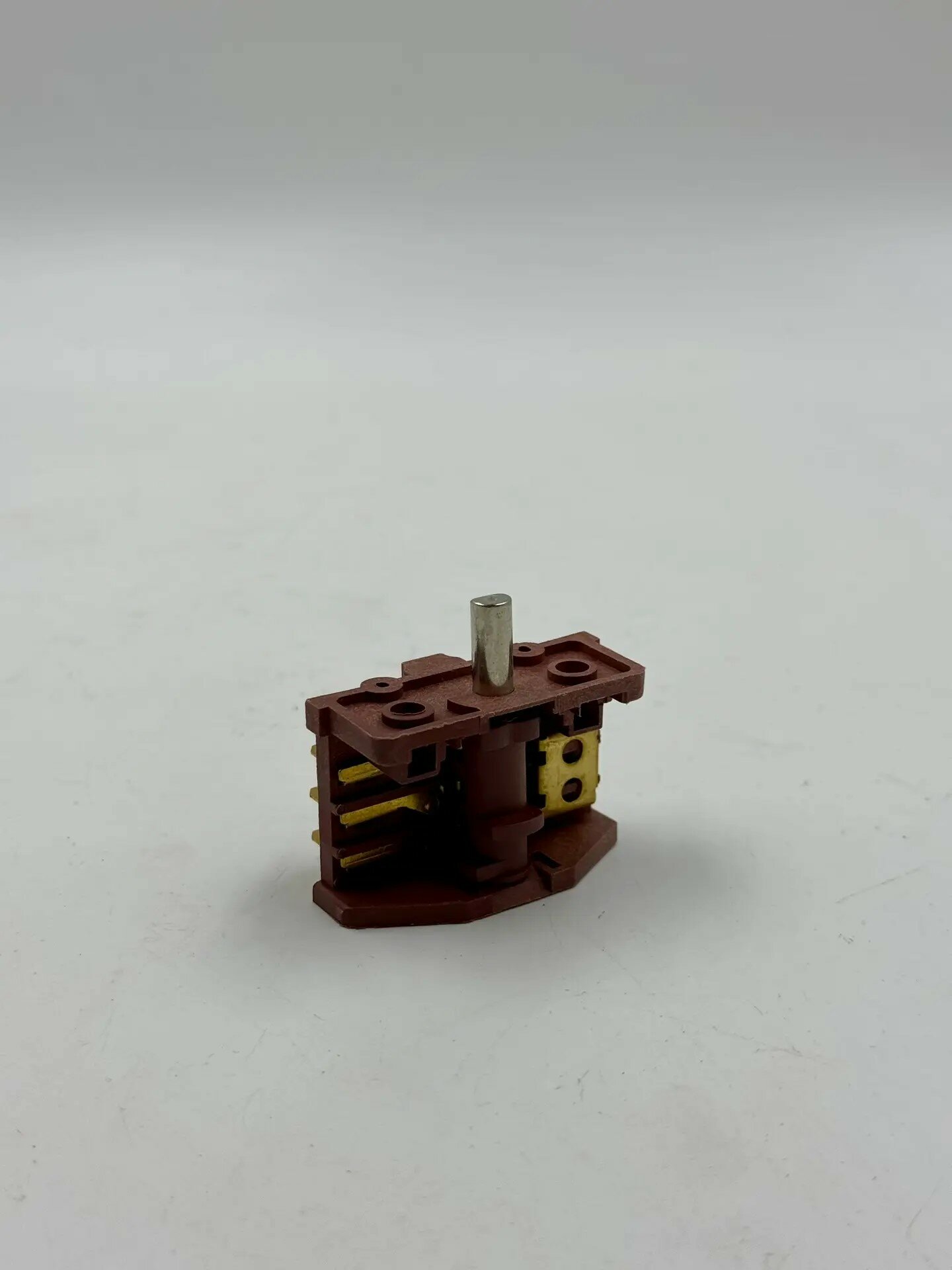 Переключатель электронагревателя 5 контактов, 250V/415V 16Aor20A T150 XZ307B 3E4