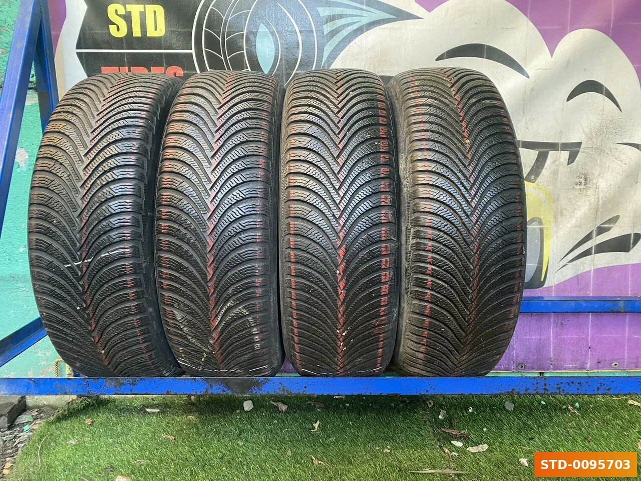 Комплект (4 шт) зимних БУ шин Michelin Alpin 5 215/65 R17 30% износ 8341261591
