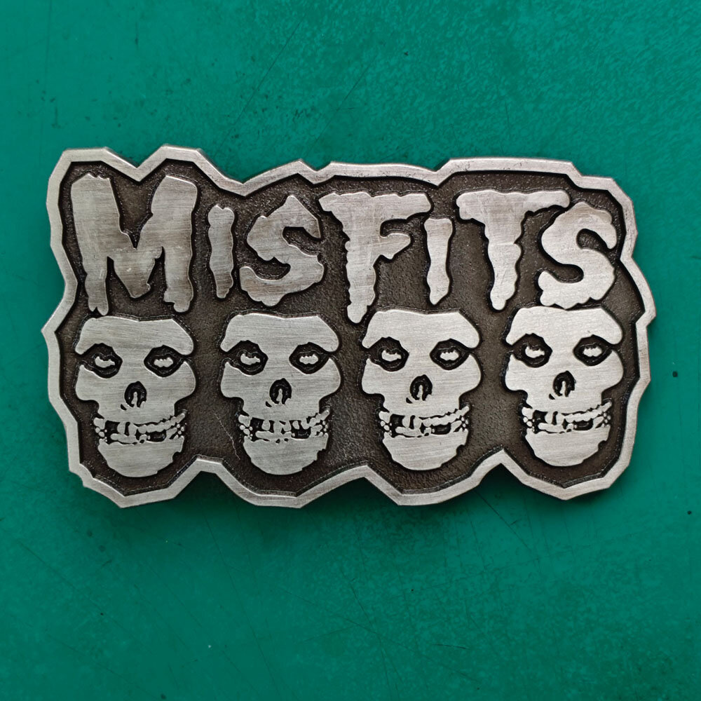 Пряжка для ремня 40 мм. Бляха на ремень музыкальная группа "Misfits"