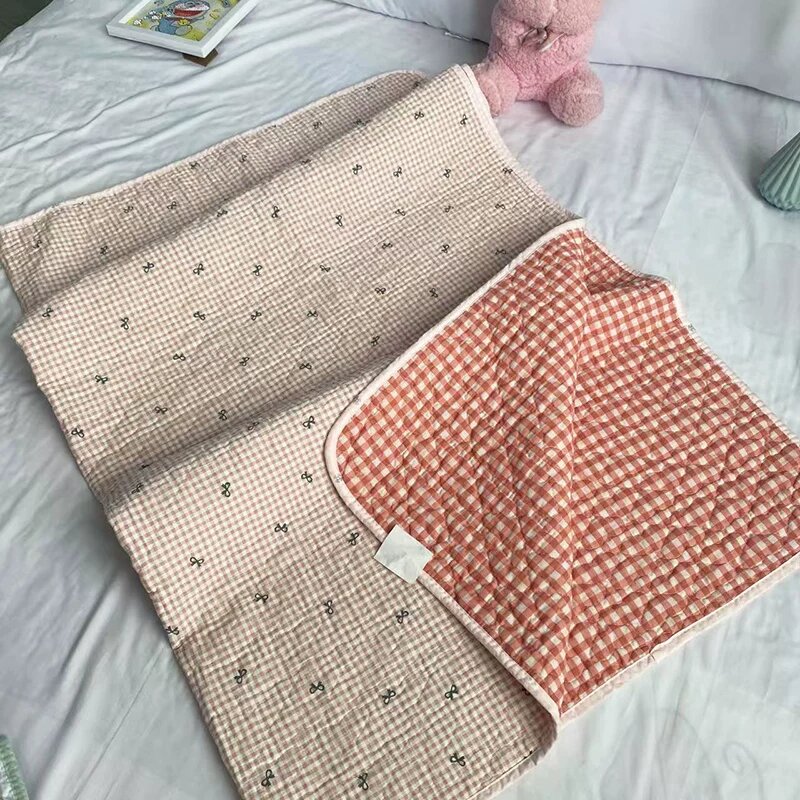 Розовый бантик 70x100 см, гигиеническая подкладка, 100% хлопок, стиральная