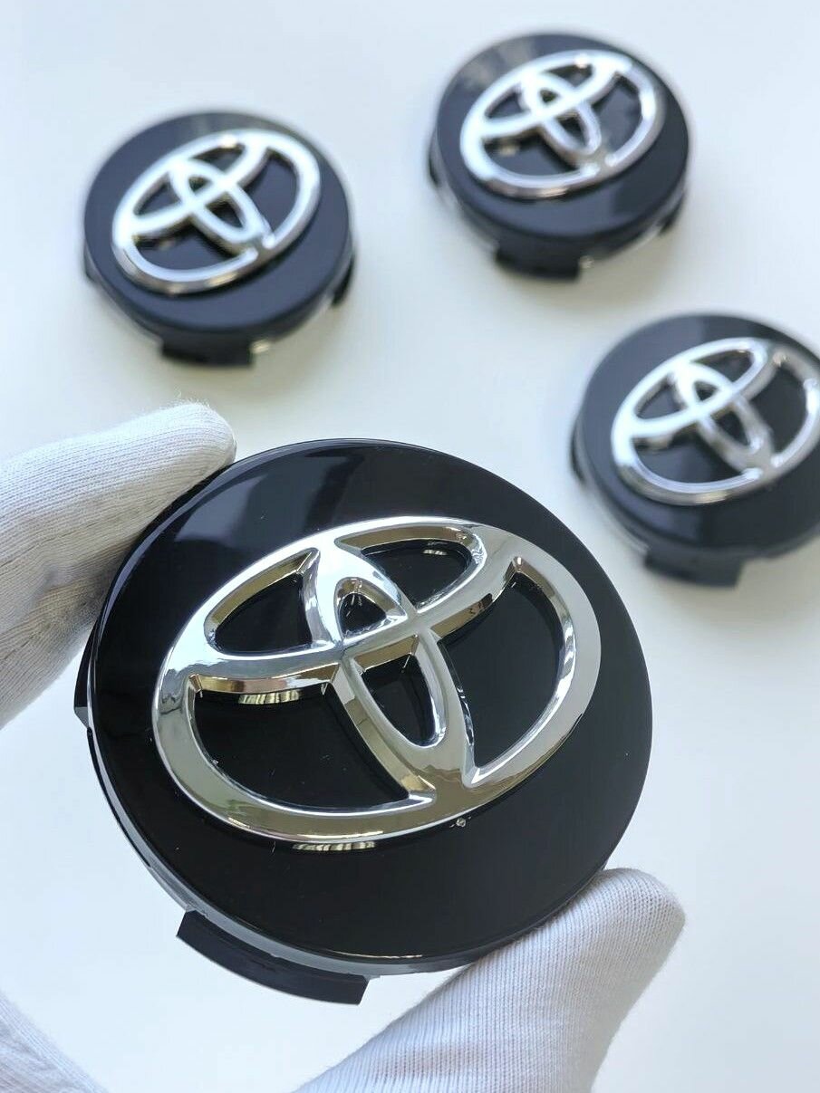 Колпачки Toyota 62 мм заглушки ступицы на литые диски Тойота