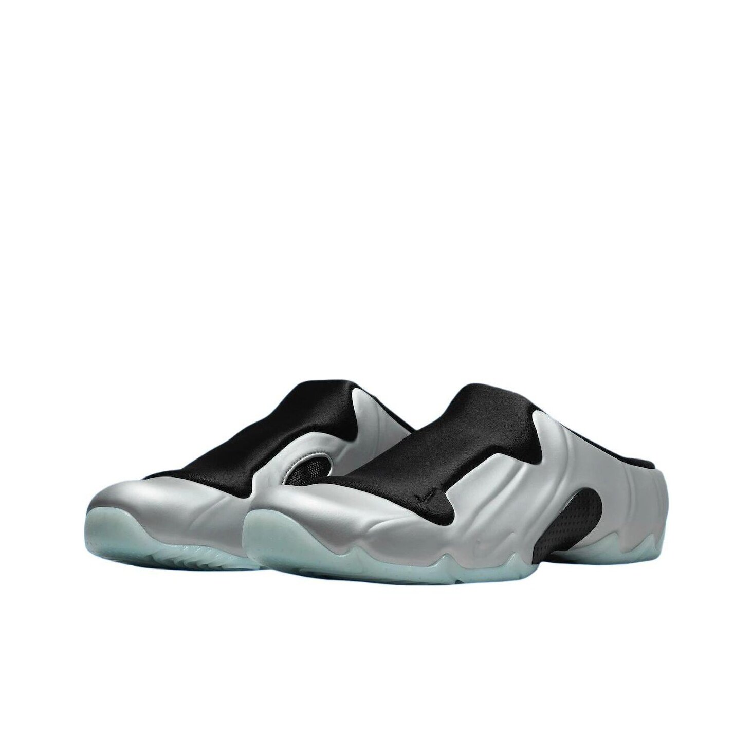 Сабо NIKE Clogposite, размер EU 44 стопа (28CM), серебристый/черный — фото 1