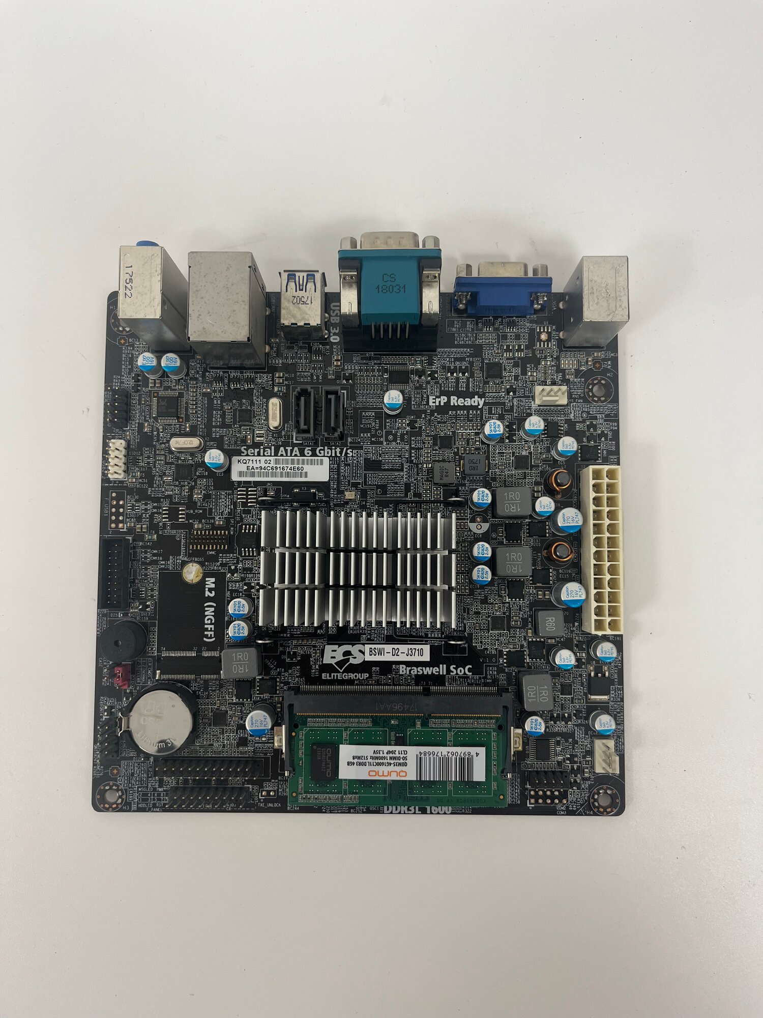 материнская плата ECS BSWI-D2-J3710 формата Mini-ITX со встроенным энергоэффективным процессором