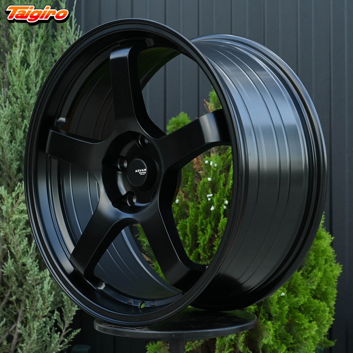 Комплект литых дисков R19 Advan GT 8.5J ET38 5*112 Черный (F165)
