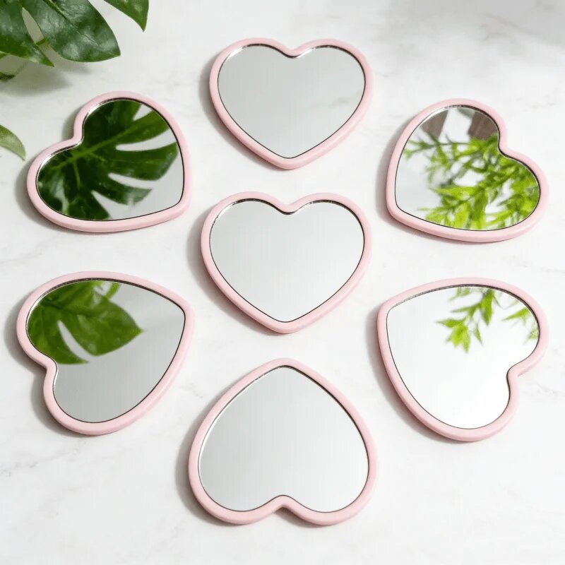 Набор карманных зеркал Kawaii в форме сердца 8pcs