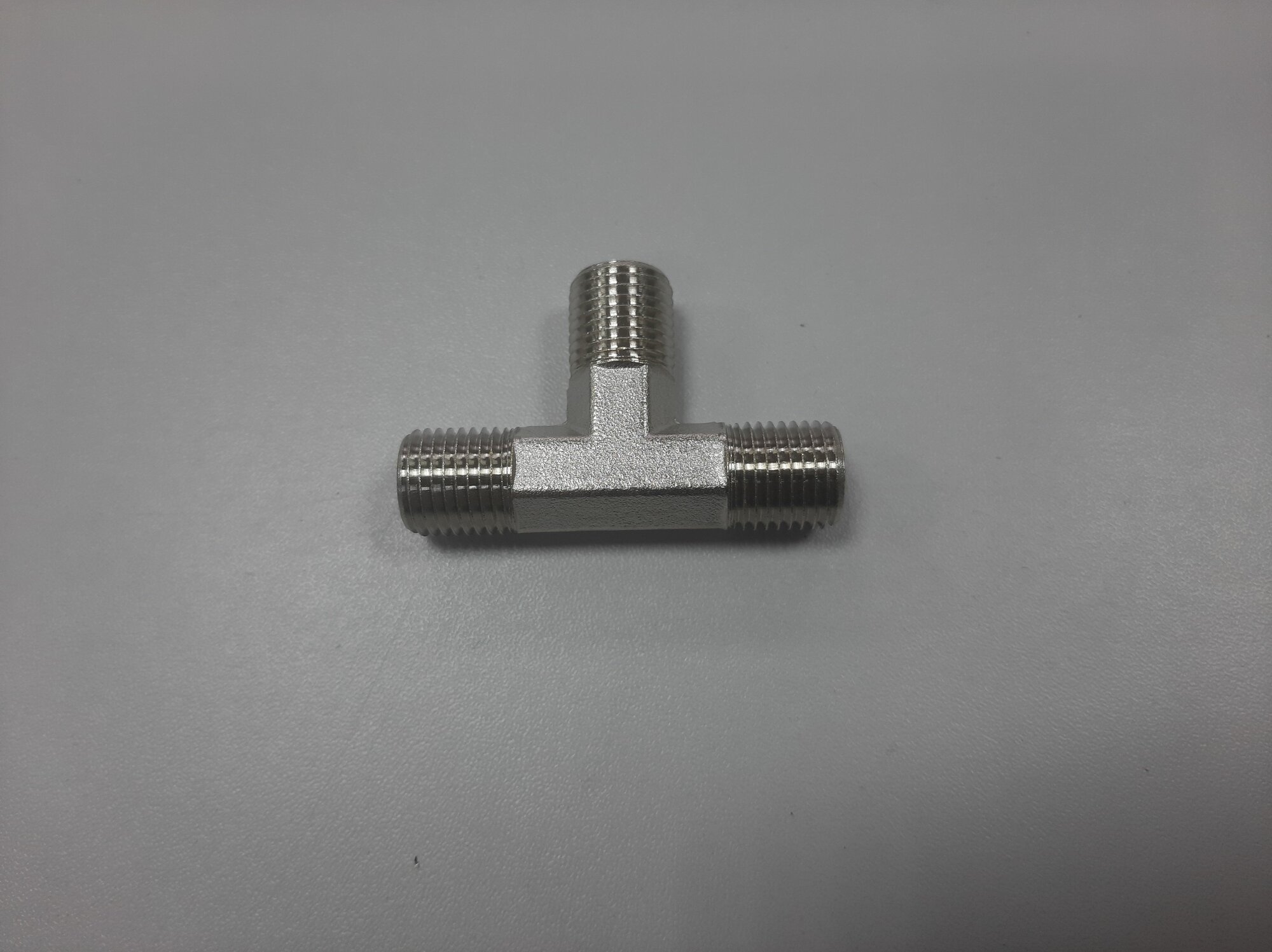 Тройник Т-образный MMM1/4" для пневмоинструмента Nordberg