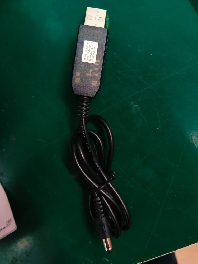 D80BОдин USB-кабель для зарядки