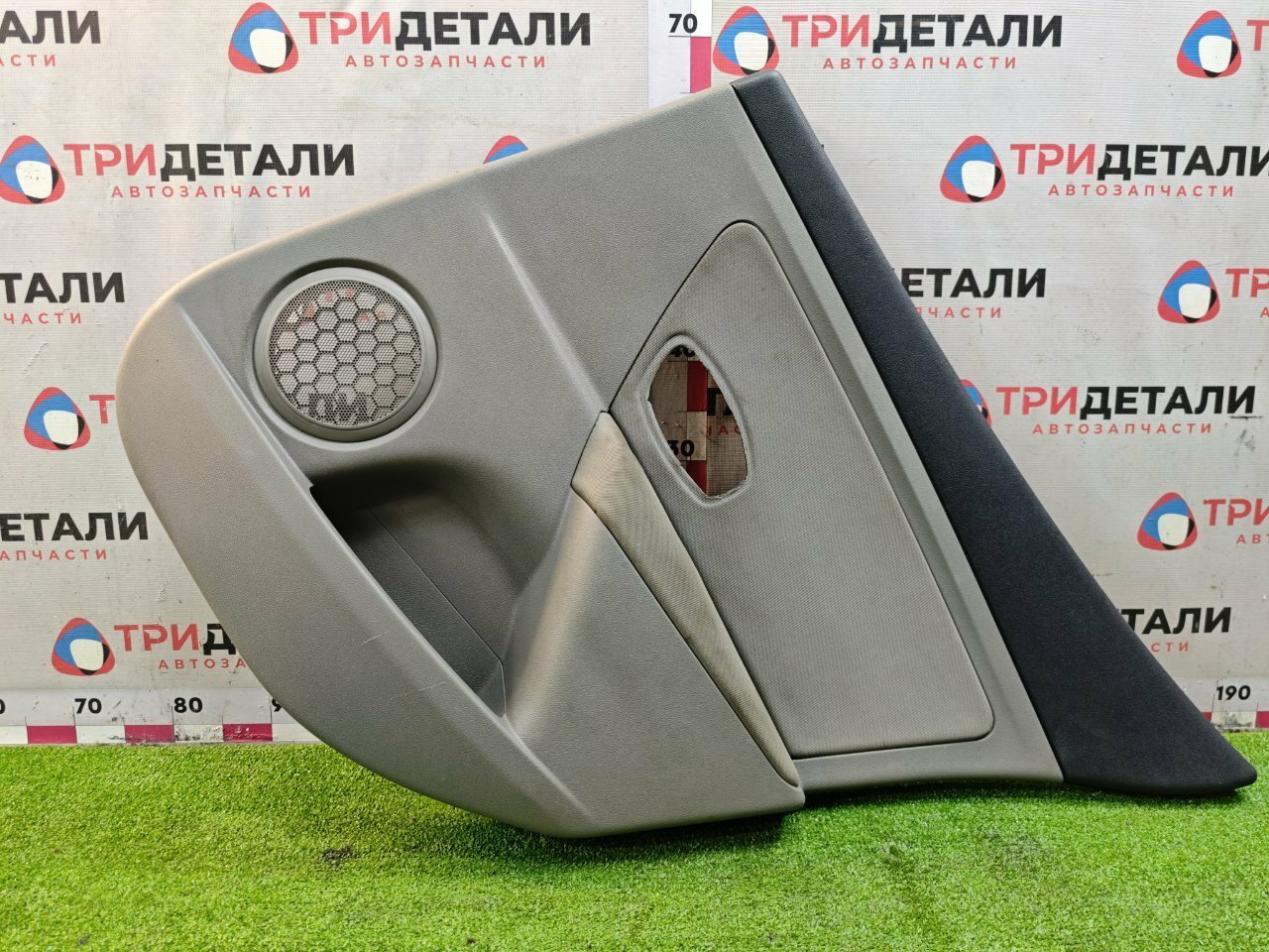 Обшивка боковой двери Renault Megane 1.5 K9KF830 2009 задн. прав. (б/у)