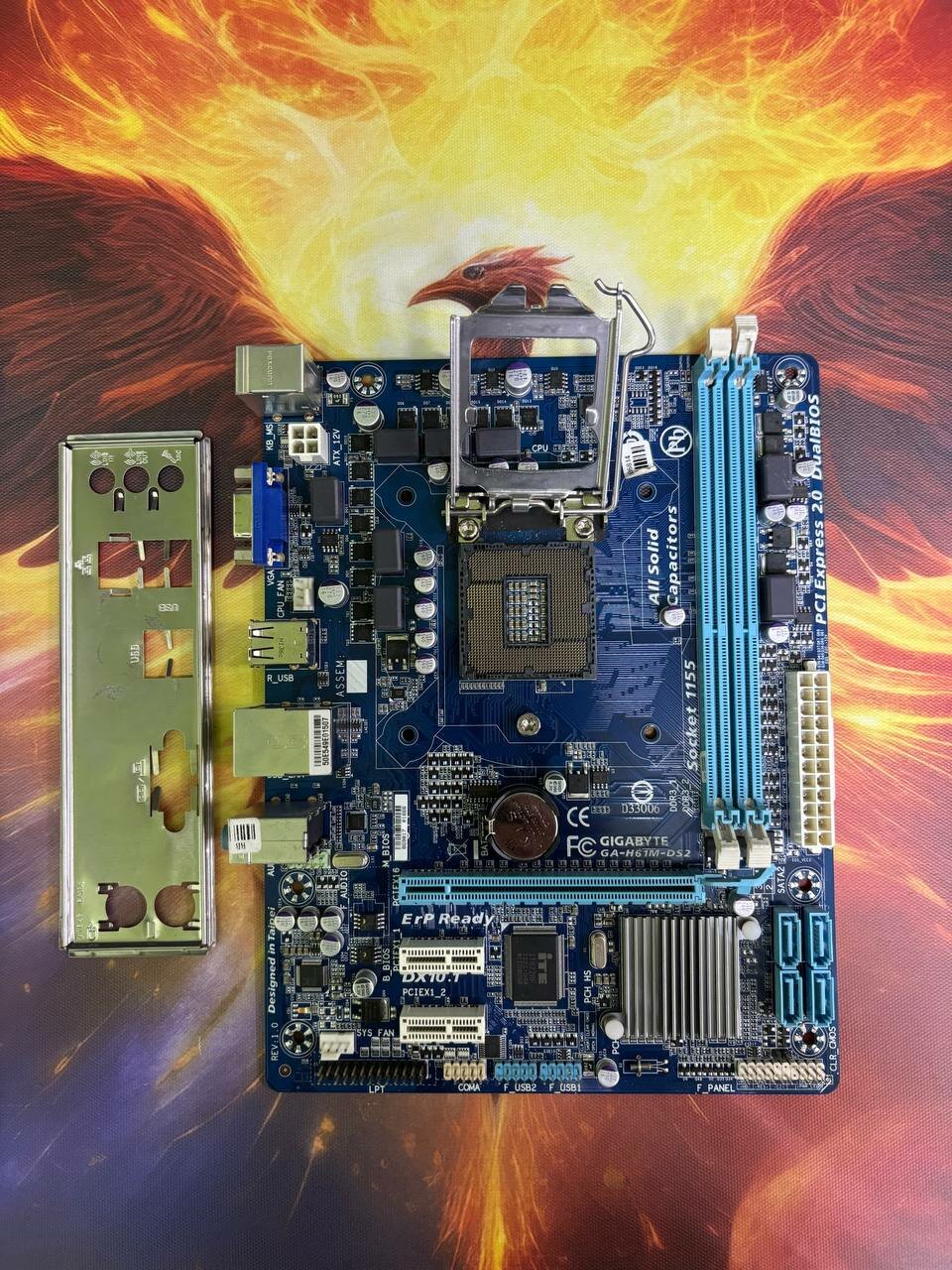 Материнская плата GIGABYTE GA-H61M-DS2 Socket 1155