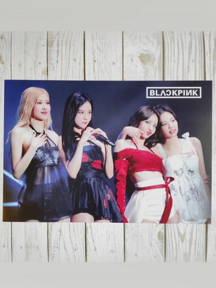Плакат А3 "BLACKPINK" крупный план с концерта в Париже, 420х297мм